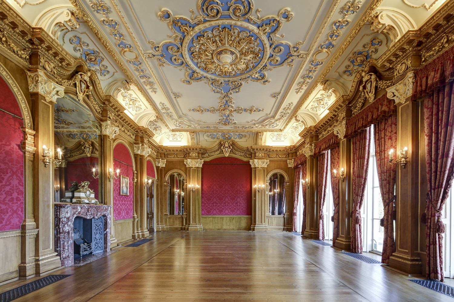 Explore the sumptuous rooms of Hylands House with new group tours ...